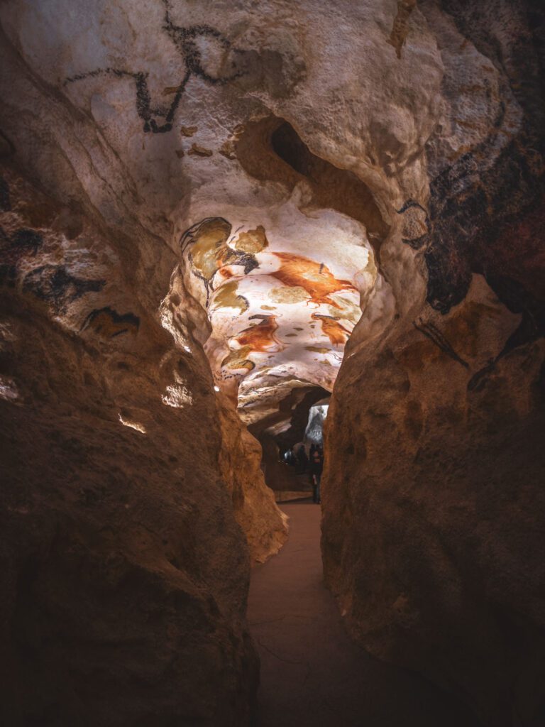 Lascaux 2 ou 4 : quelle grotte visiter ? - Casa del Travel