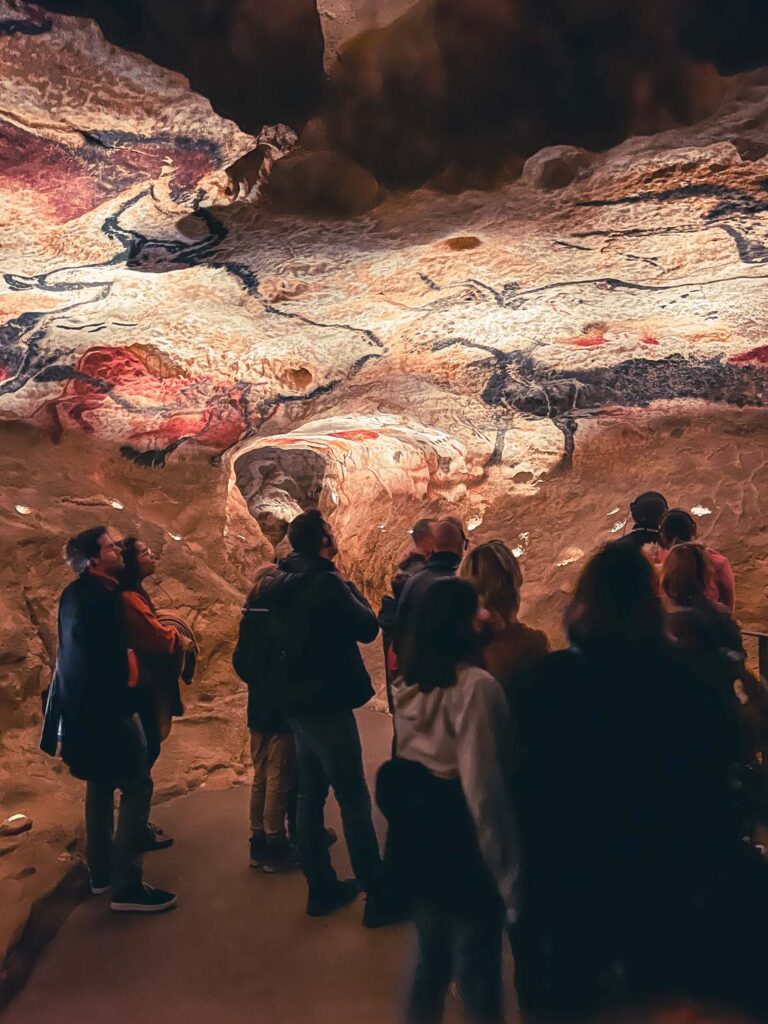 Lascaux 2 ou 4 : quelle grotte visiter ? - Casa del Travel